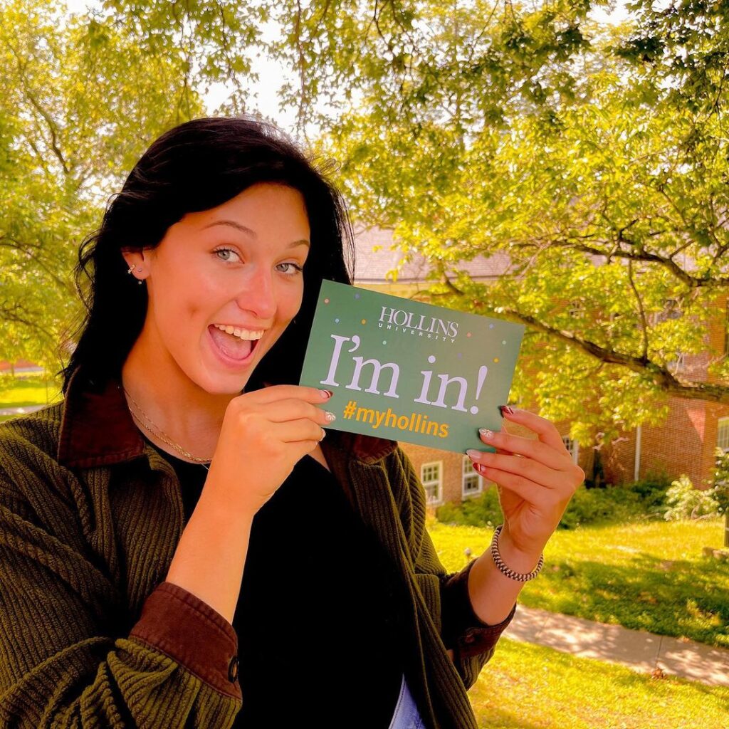 Hollins | Inspiring. Challenging. Distinctive.