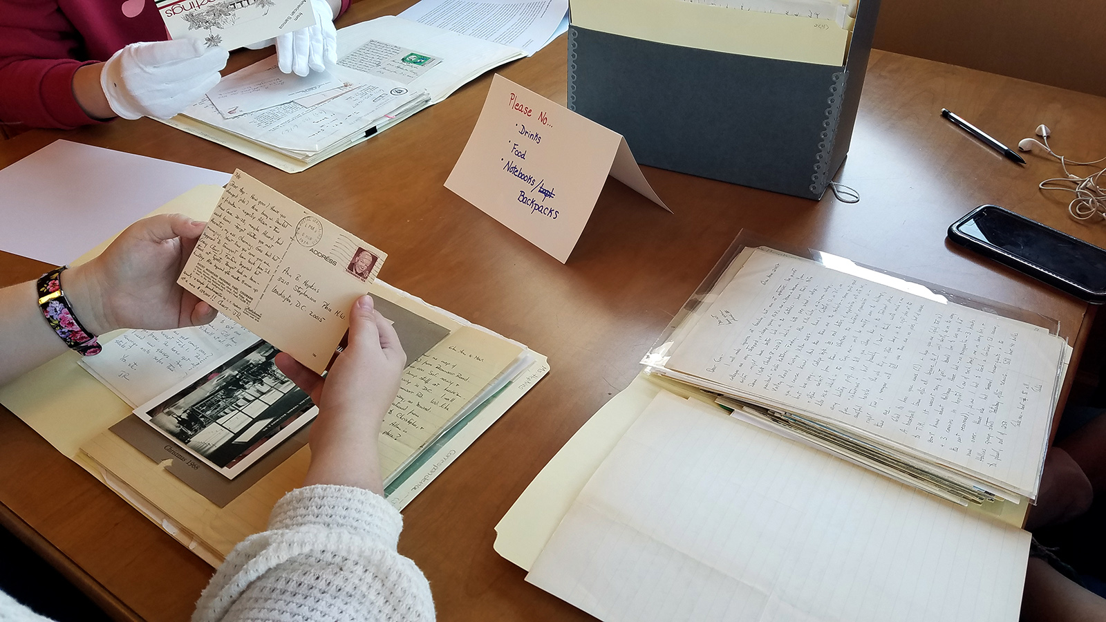 Certificate in Galleries, Libraries, Archives, and Museums - Hollins ...