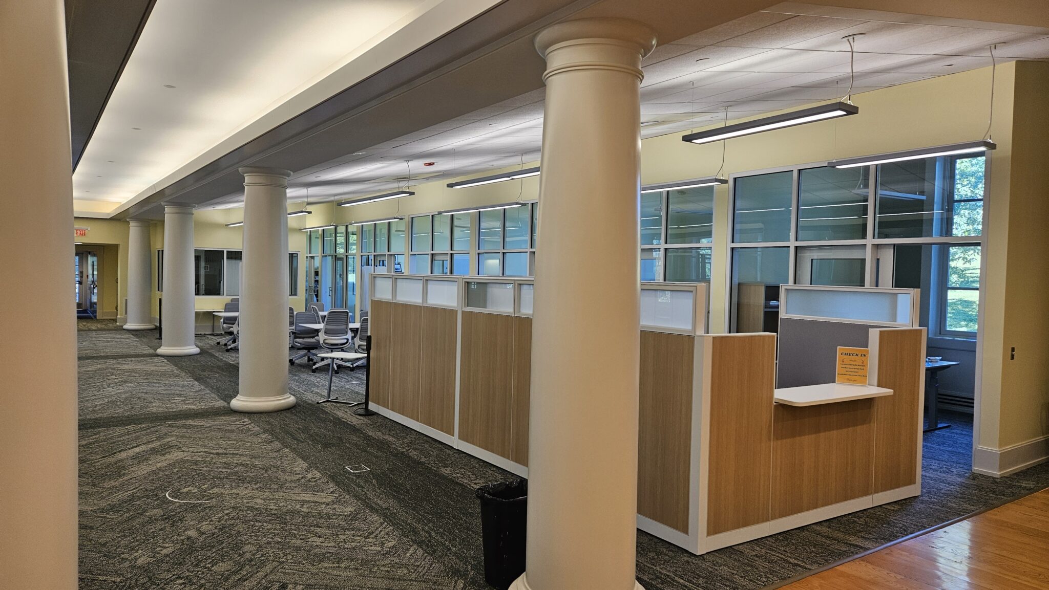Hollins Applauds Library’s Expansion as a Resource and Learning Hub