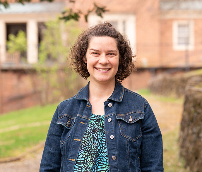 Lindsey Moser - Hollins University